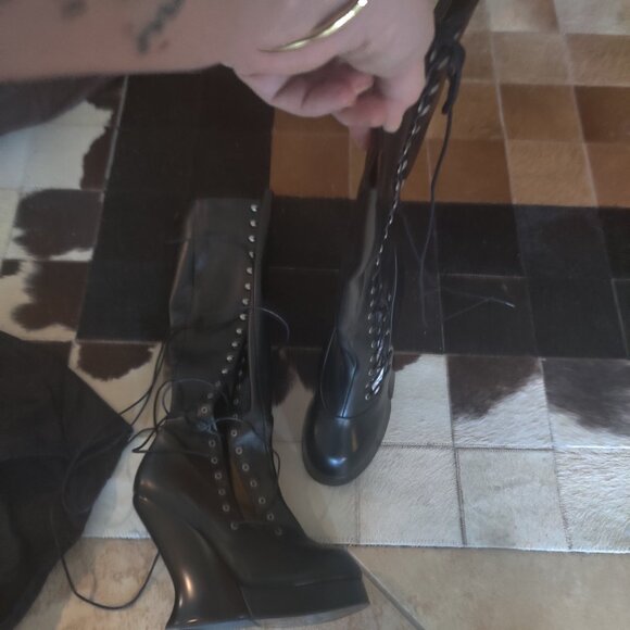 John Fluevog | Shoes | John Fluevog Grand National Style Boots Size 4w ...